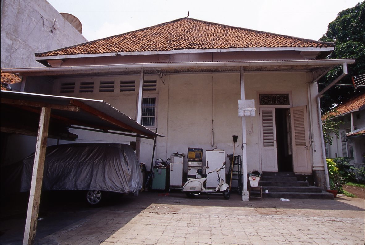 See Inside Destroyed Surabayan Synagogue | Diarna